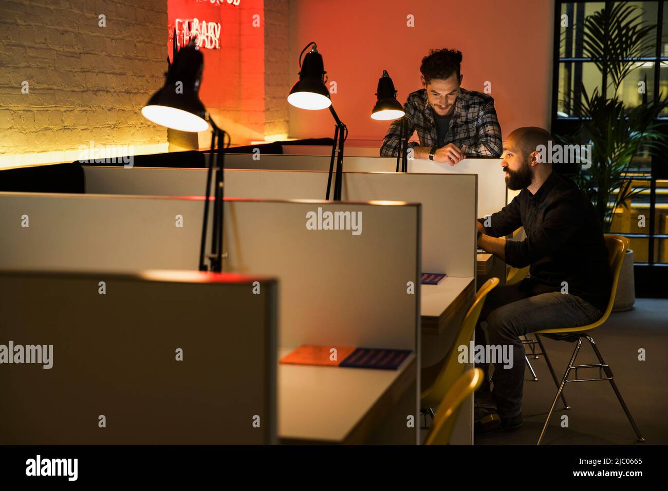 Work life co working space london hi-res stock photography and images ...