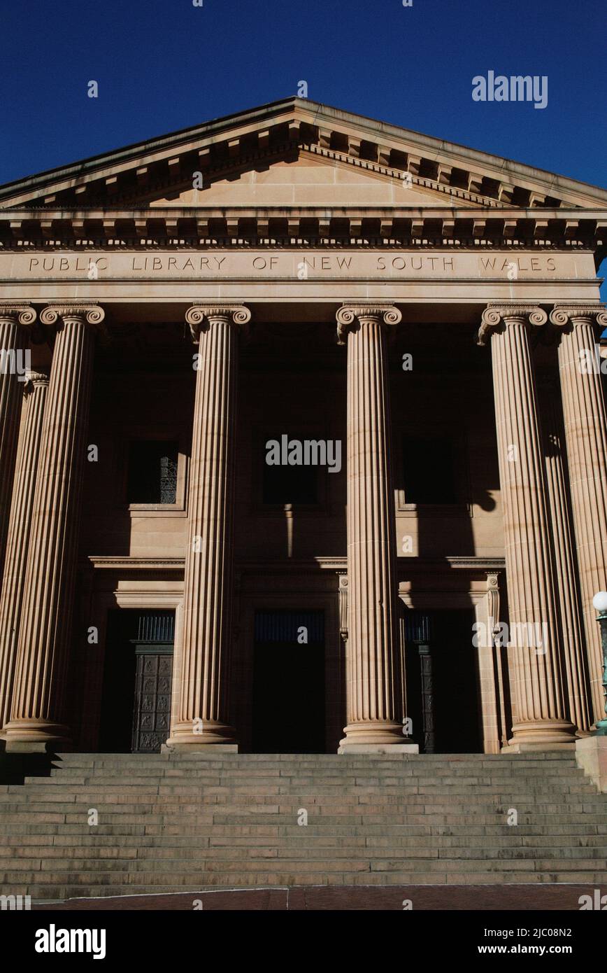 Public library sydney hi-res stock photography and images - Alamy