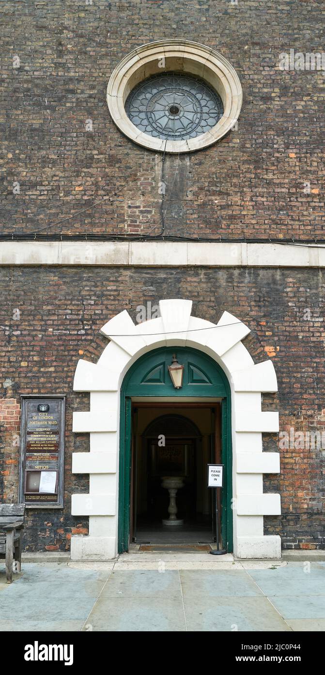 Saint botolph without aldgate london hi-res stock photography and ...