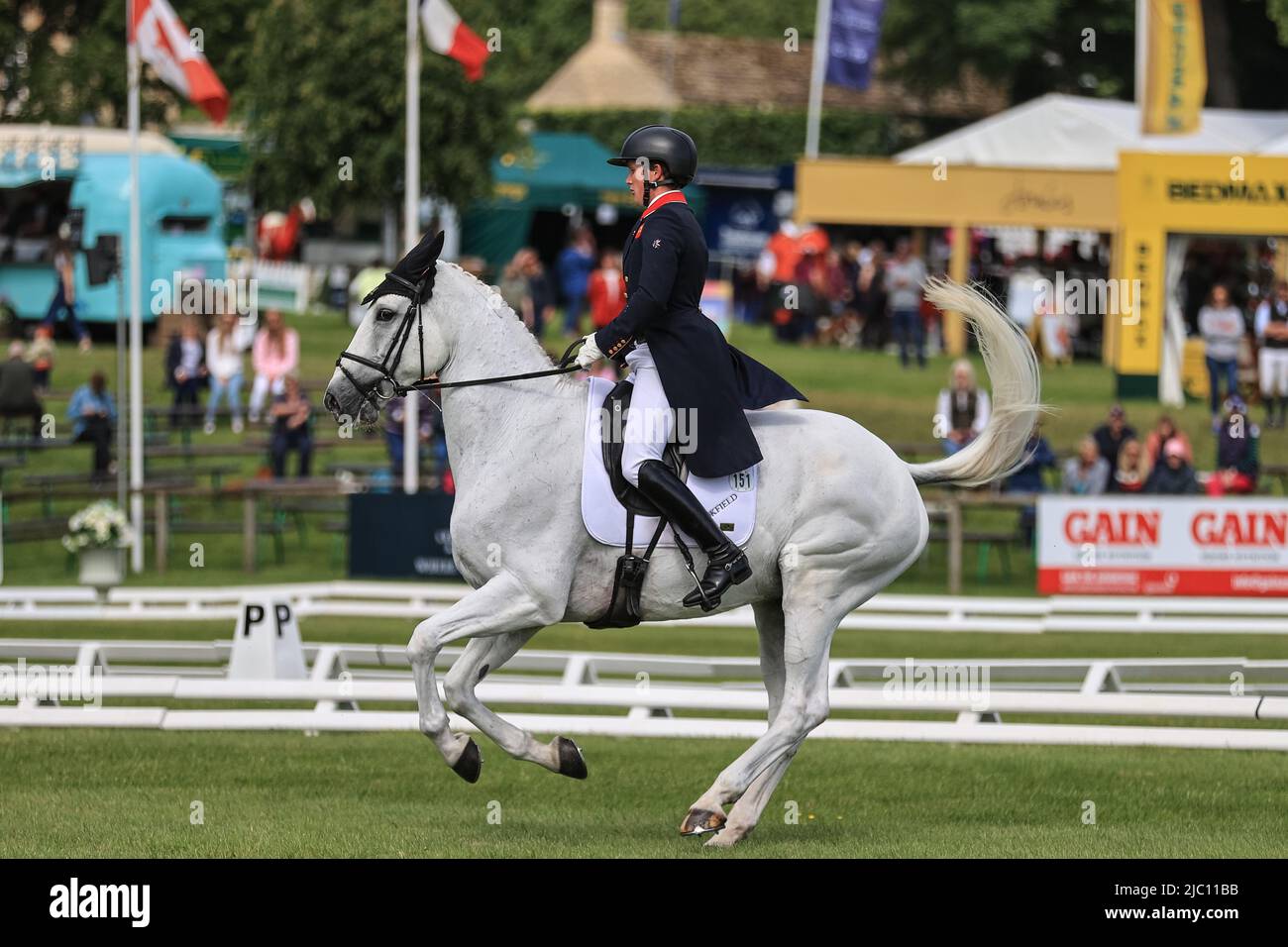 Tom McEwen, Tokyo Olympic gold medalist riding Brookfield Benjamin ...