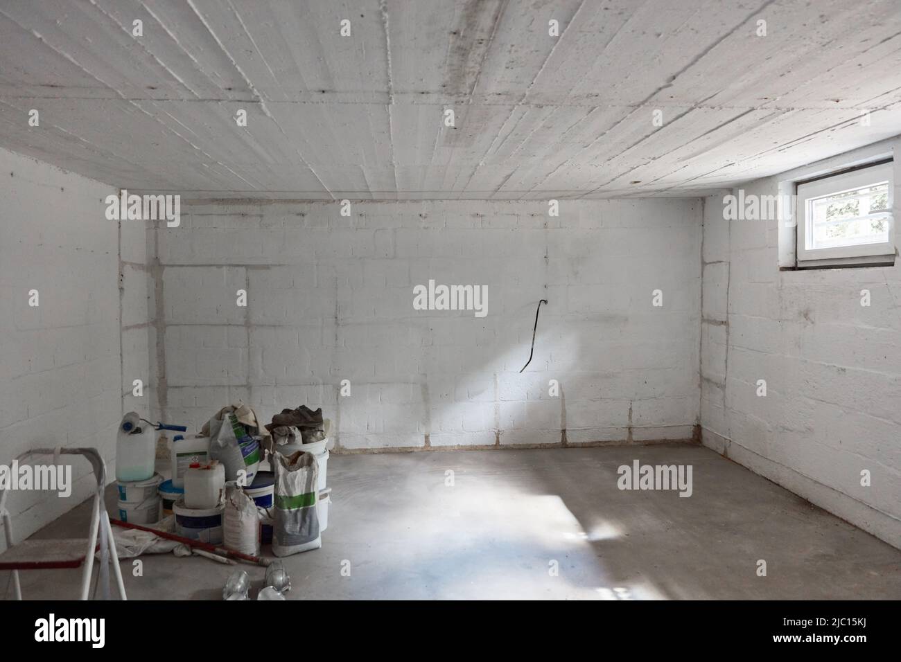 Empty large room in basement of family house before renovation Stock ...
