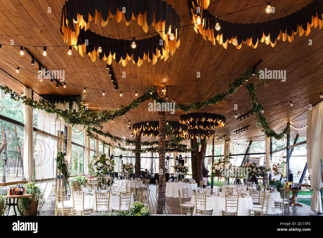 Natural Design Banquet Hall