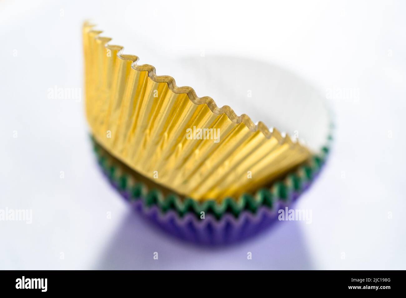 Foil liners hi-res stock photography and images - Alamy