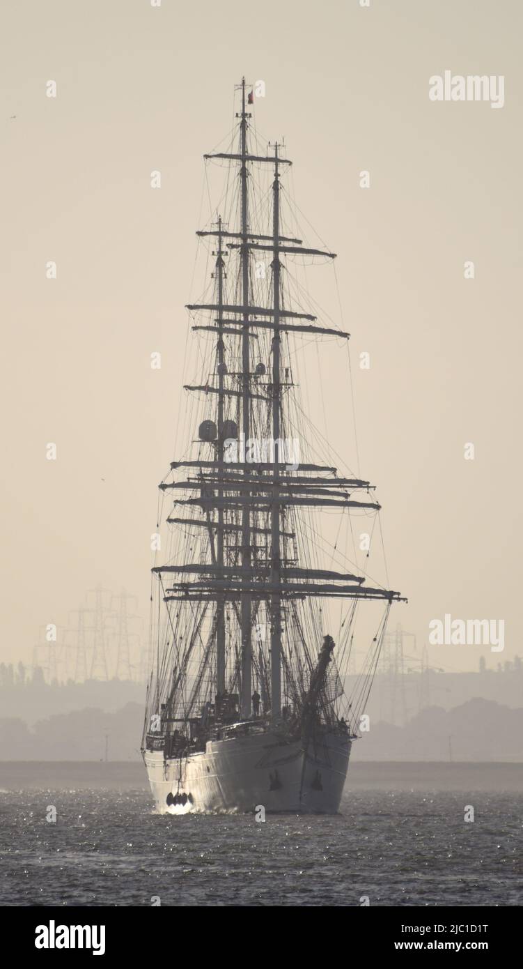 09/06/2022 Tilbury UK. The Royal Navy of Oman’s spectacular tall ship ...