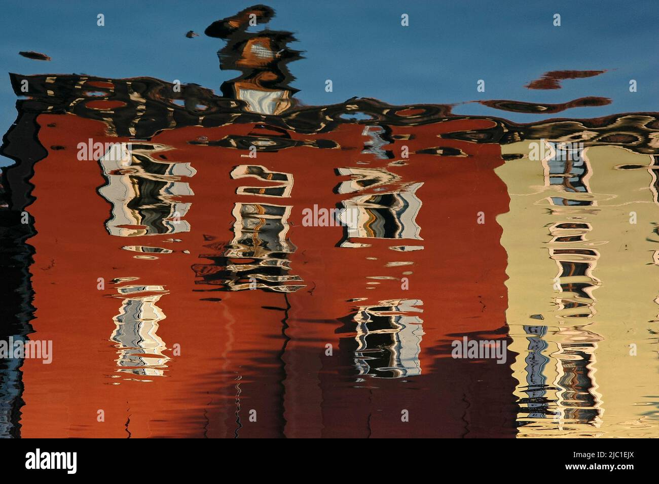 Refraction optical illusion distortion hi-res stock photography and ...