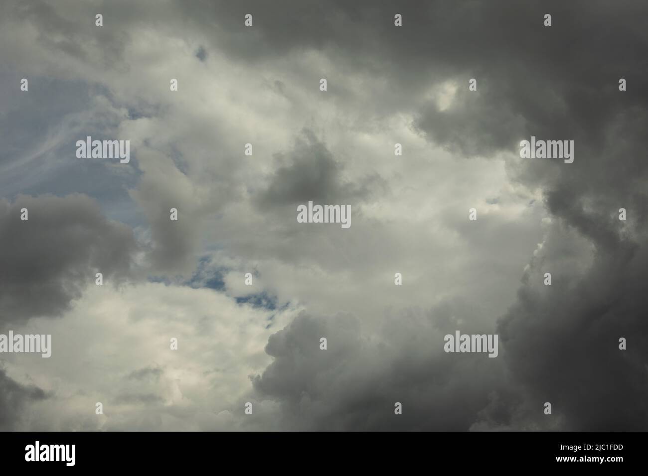 Rain gray clouds hi-res stock photography and images - Alamy