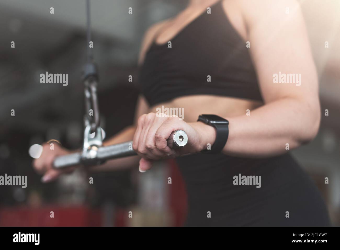 Tricep pull down machine hi-res stock photography and images - Alamy