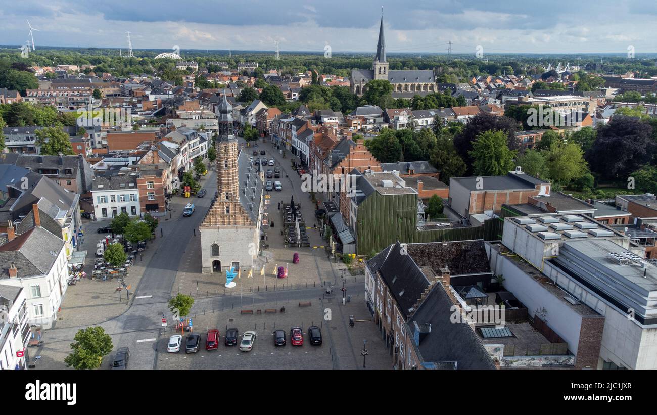 Medieval cloth hi-res stock photography and images - Alamy