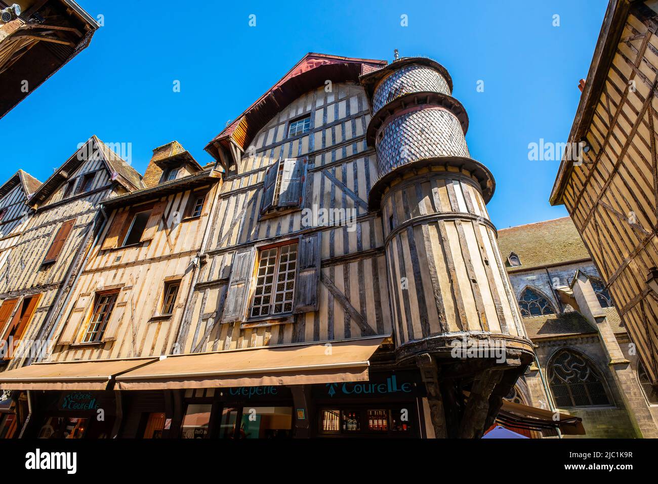 Turret medieval bakers house in the historic center of Troyes, Aube ...