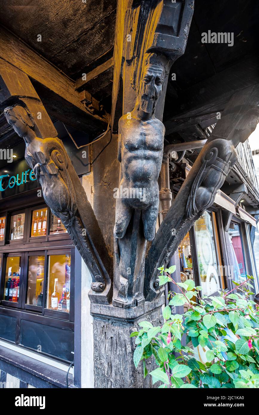 Turret medieval bakers house in the historic center of Troyes, Aube ...