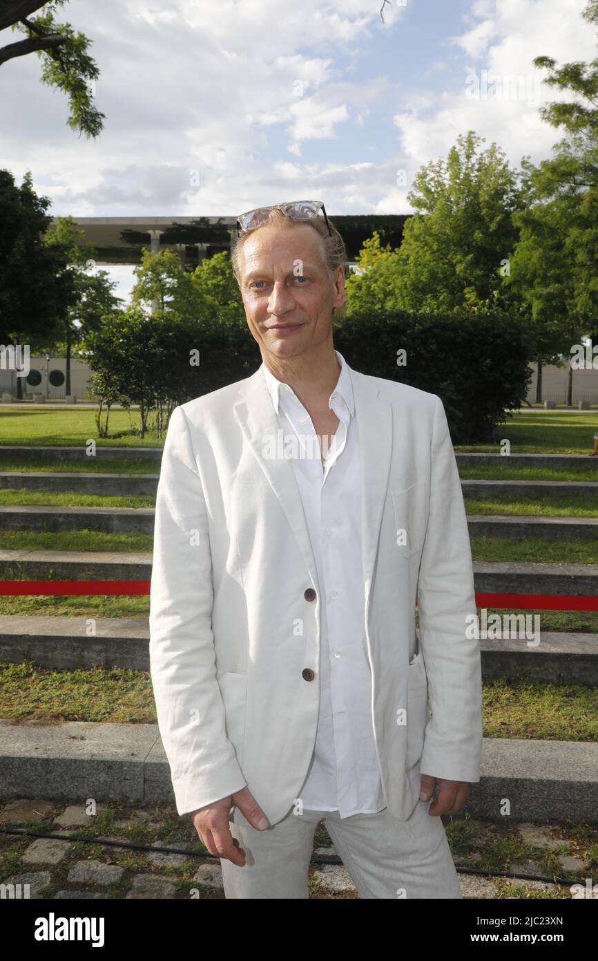 Victor Schefé beim Jubiläumsfest 30 Jahre Bar jeder Vernunft / 20 Jahre Tipi am Kanzleramt im ...