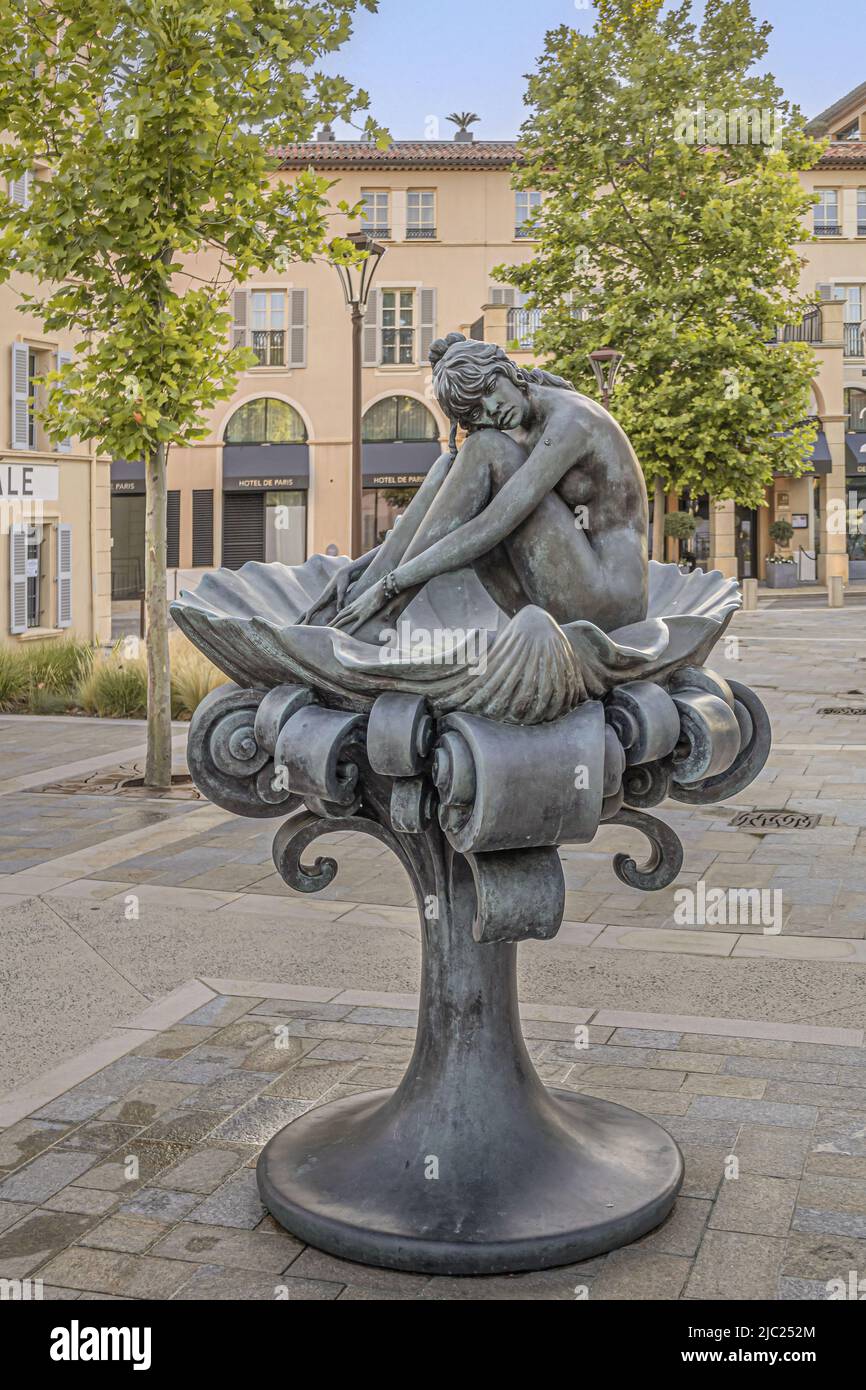 France. Provence. Var (83) Saint-Tropez. On Place Blanqui, at the ...