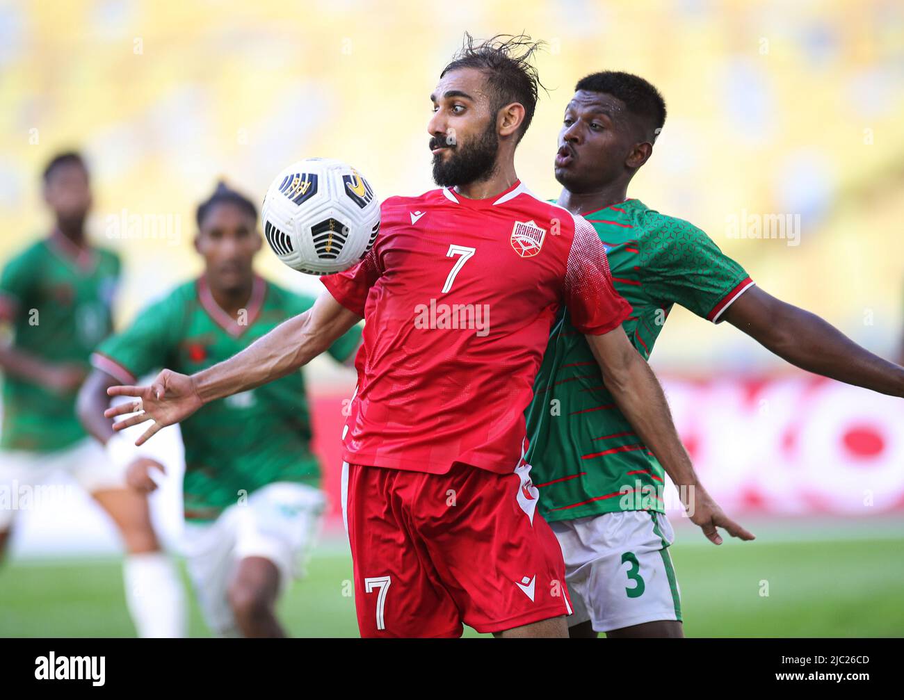 Ali Jaafar Madan (L) of Bahrain and Yeasin Arafat (R) of Bangladesh in ...