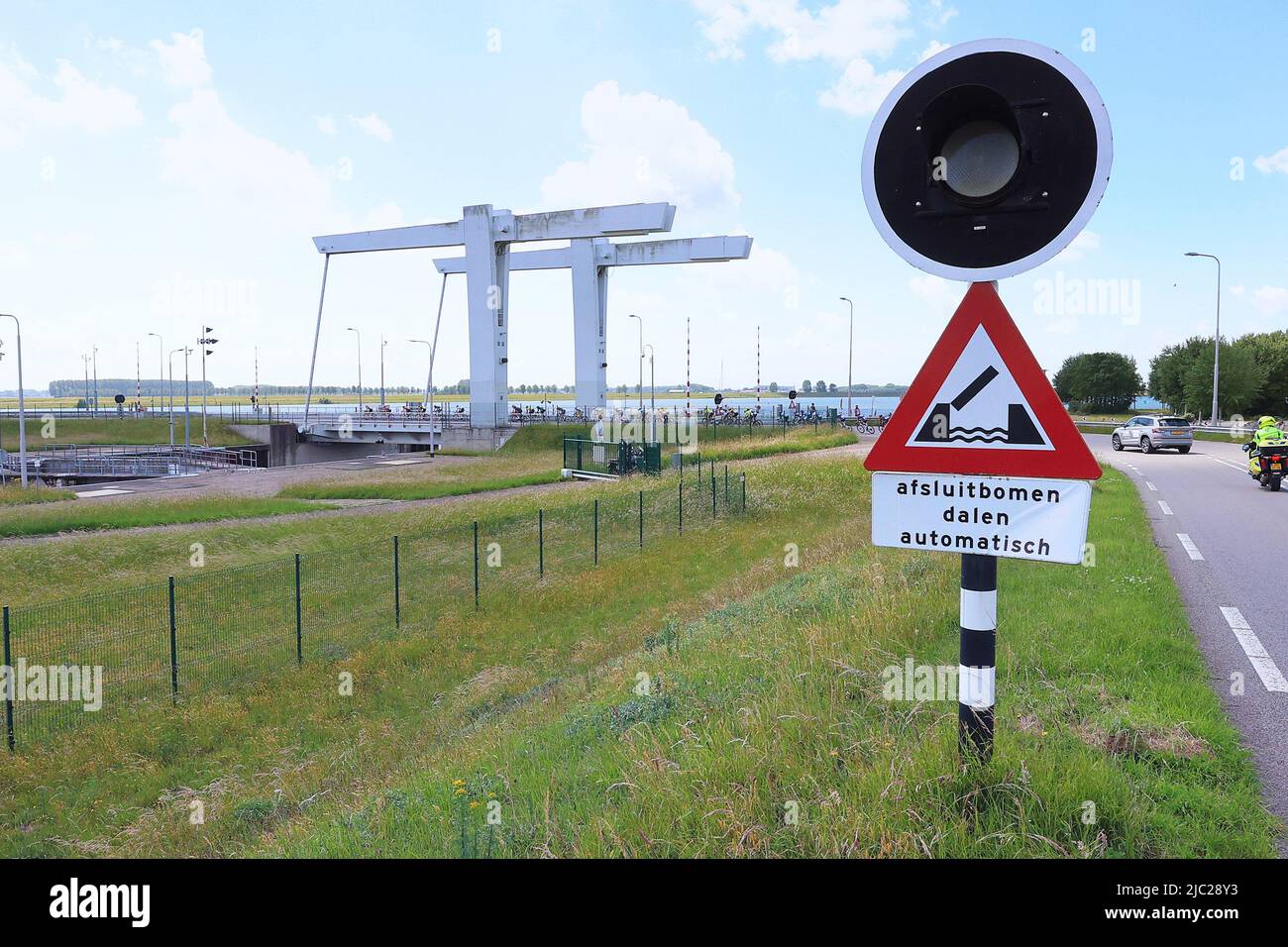 Goes, 8-06-2022, cycling, ZLM Tour 2022, men, het peloton in de ...
