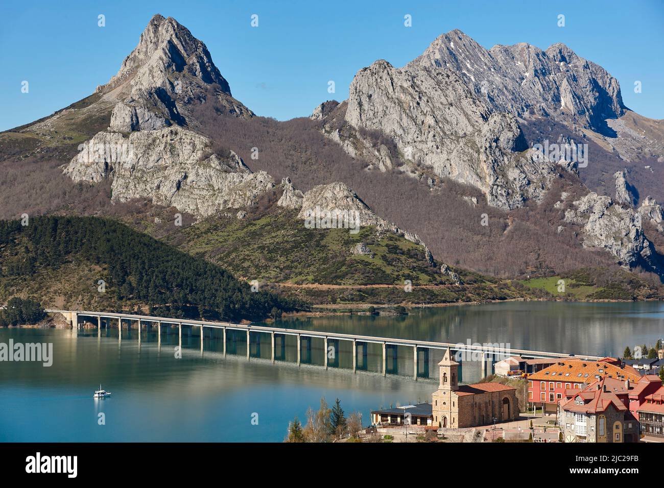 Picturesque mountain and reservoir landscape in Spain. Riano. Castilla ...