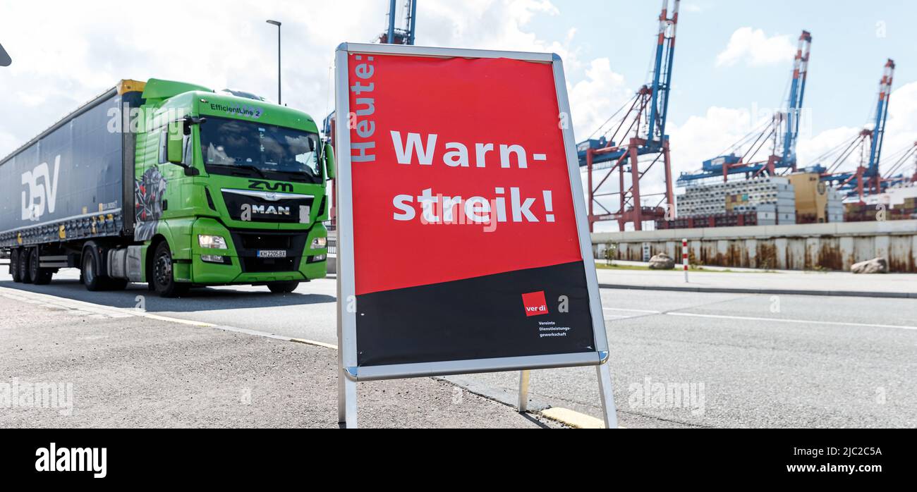 German ports strike hi-res stock photography and images - Alamy