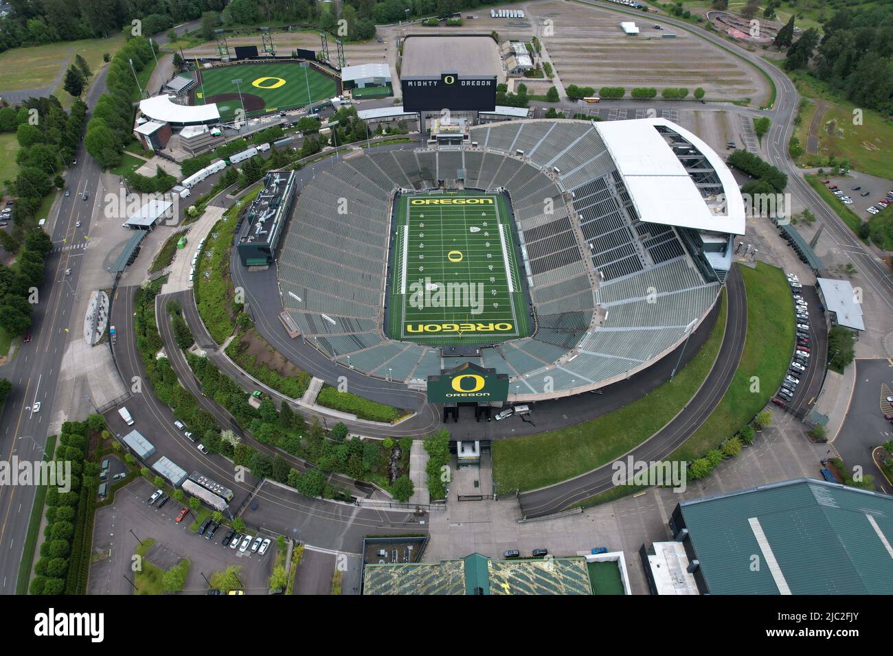 A general overall aerial view of Autzen Stadium, the home of the Oregon ...