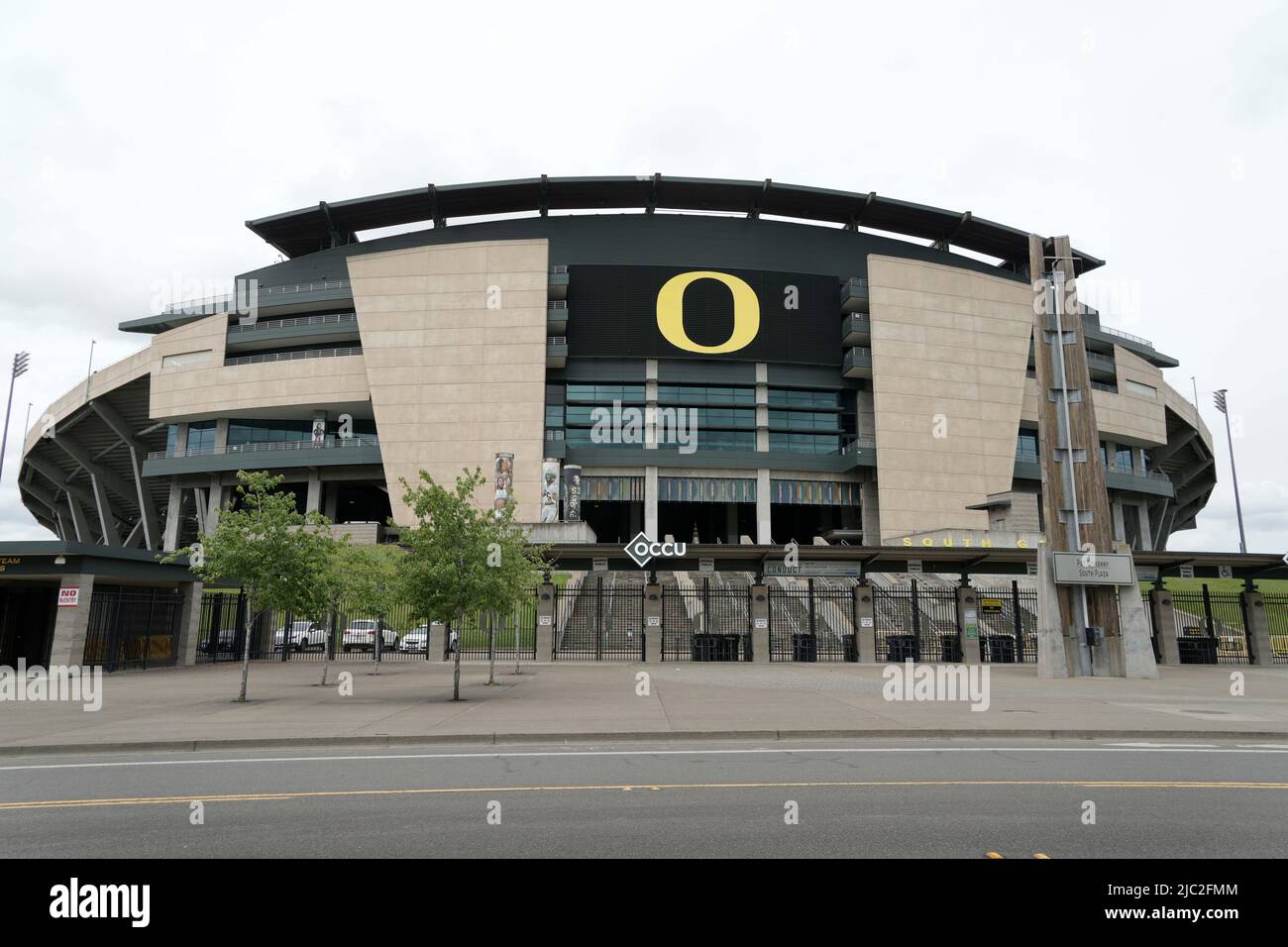 A general overall view of Autzen Stadium, the home of the Oregon Ducks ...