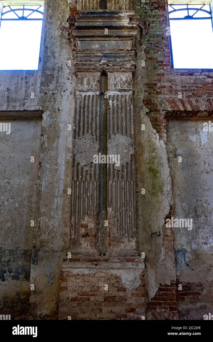 Columns as interior decoration of an ancient temple Stock Photo - Alamy