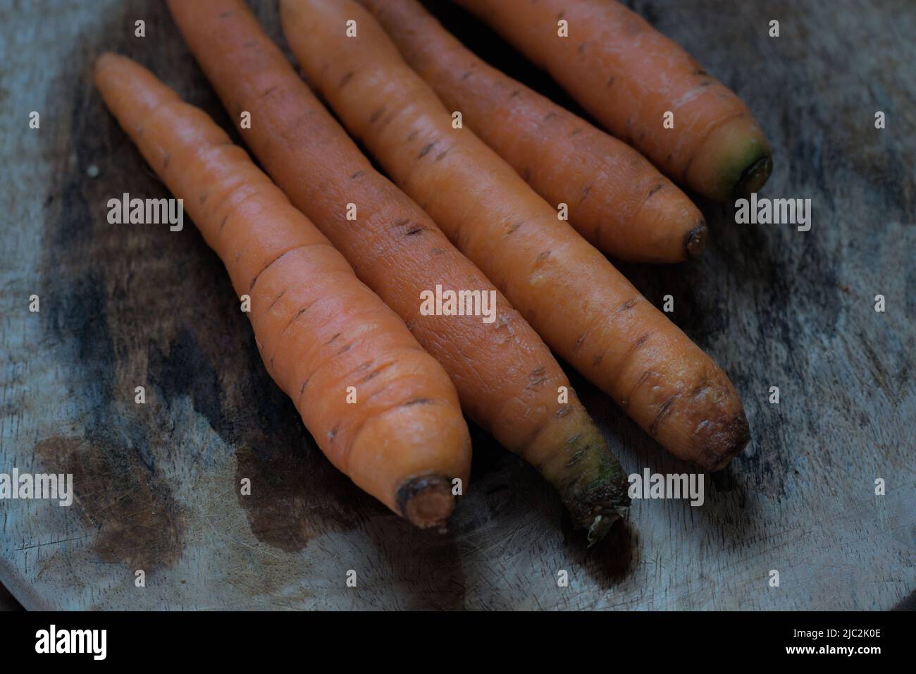 Cleaning carrots hi-res stock photography and images - Alamy