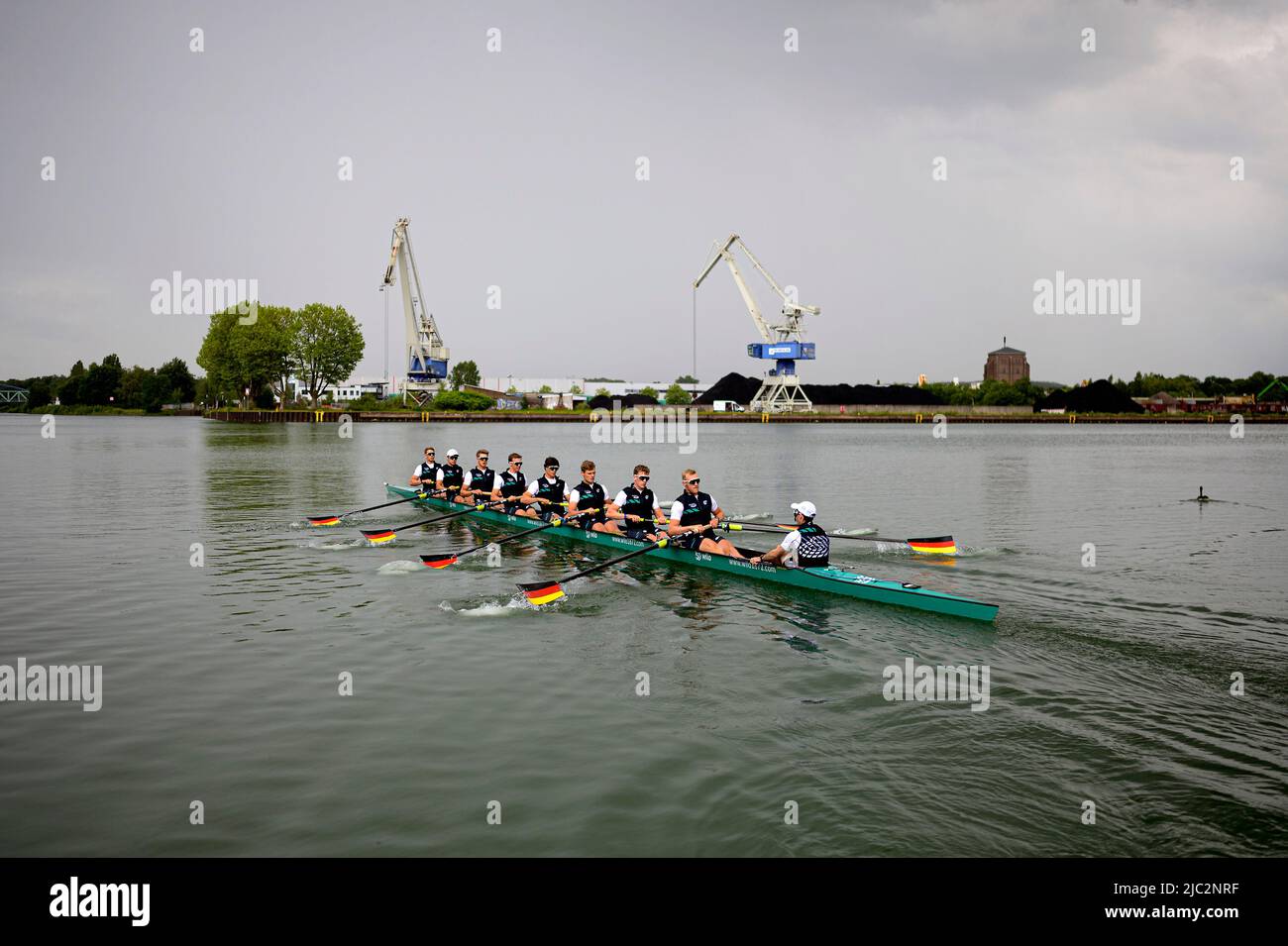 vr helmsman Jonas WIESEN, Mattes SCHOENHERR (SchÃ¶nherr), Mark HINRICHS ...