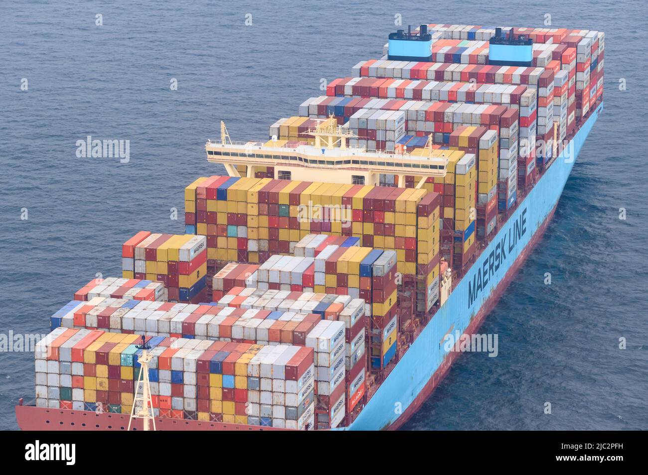 Hamburg, Germany. 09th June, 2022. The container-laden freighter ...