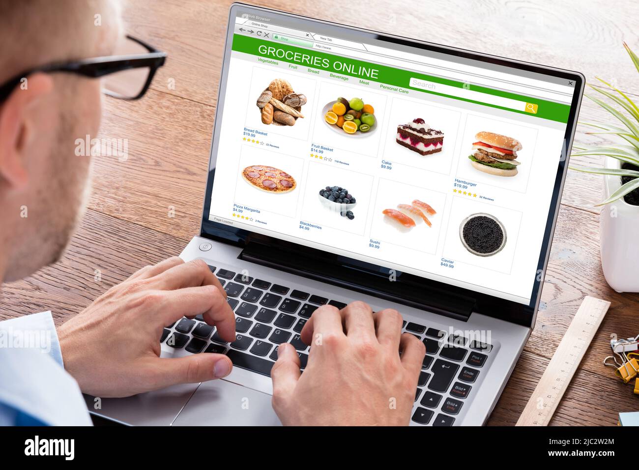 Groceries delivery hi-res stock photography and images - Alamy