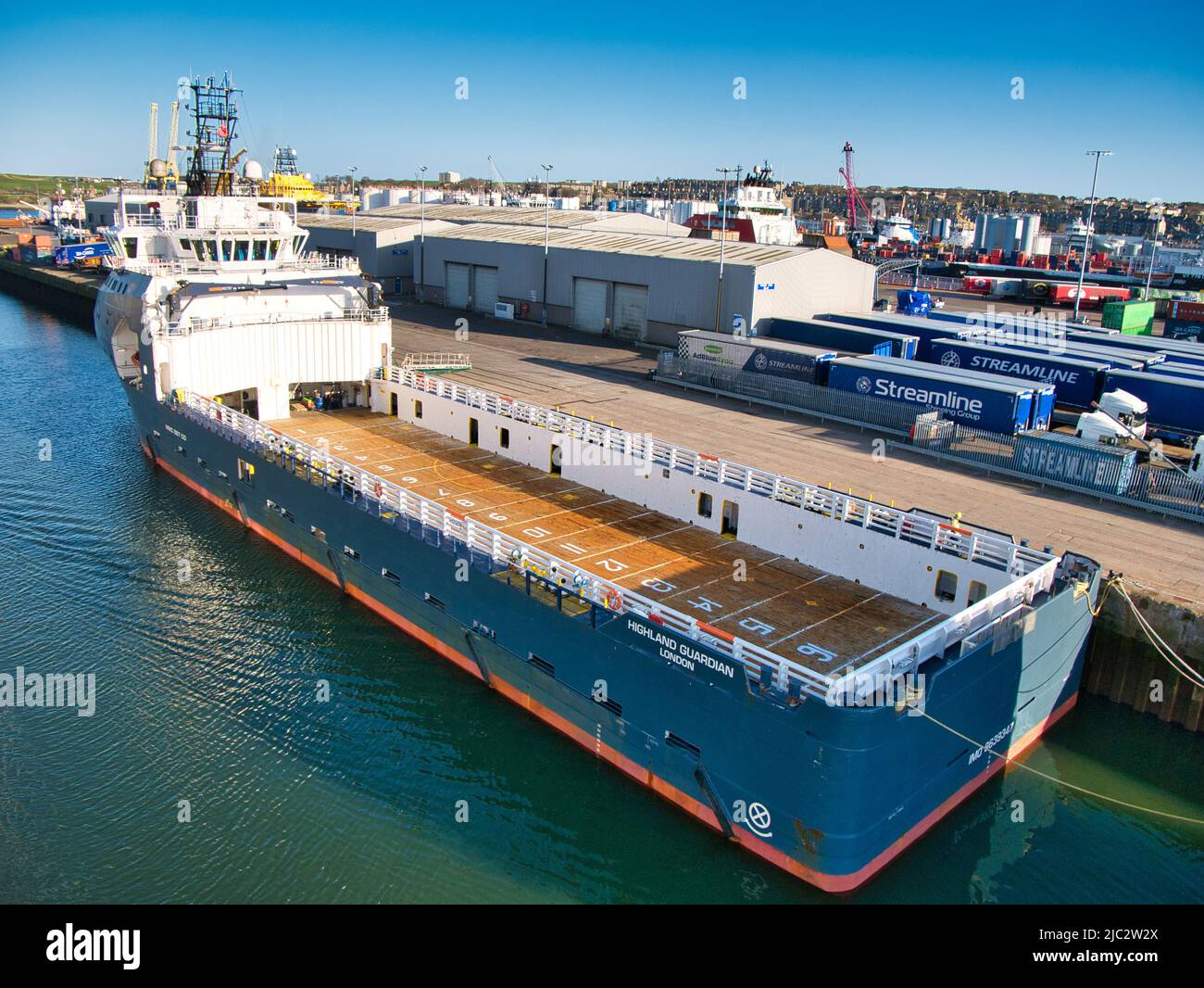 Offshore ship cargo deck hi-res stock photography and images - Alamy