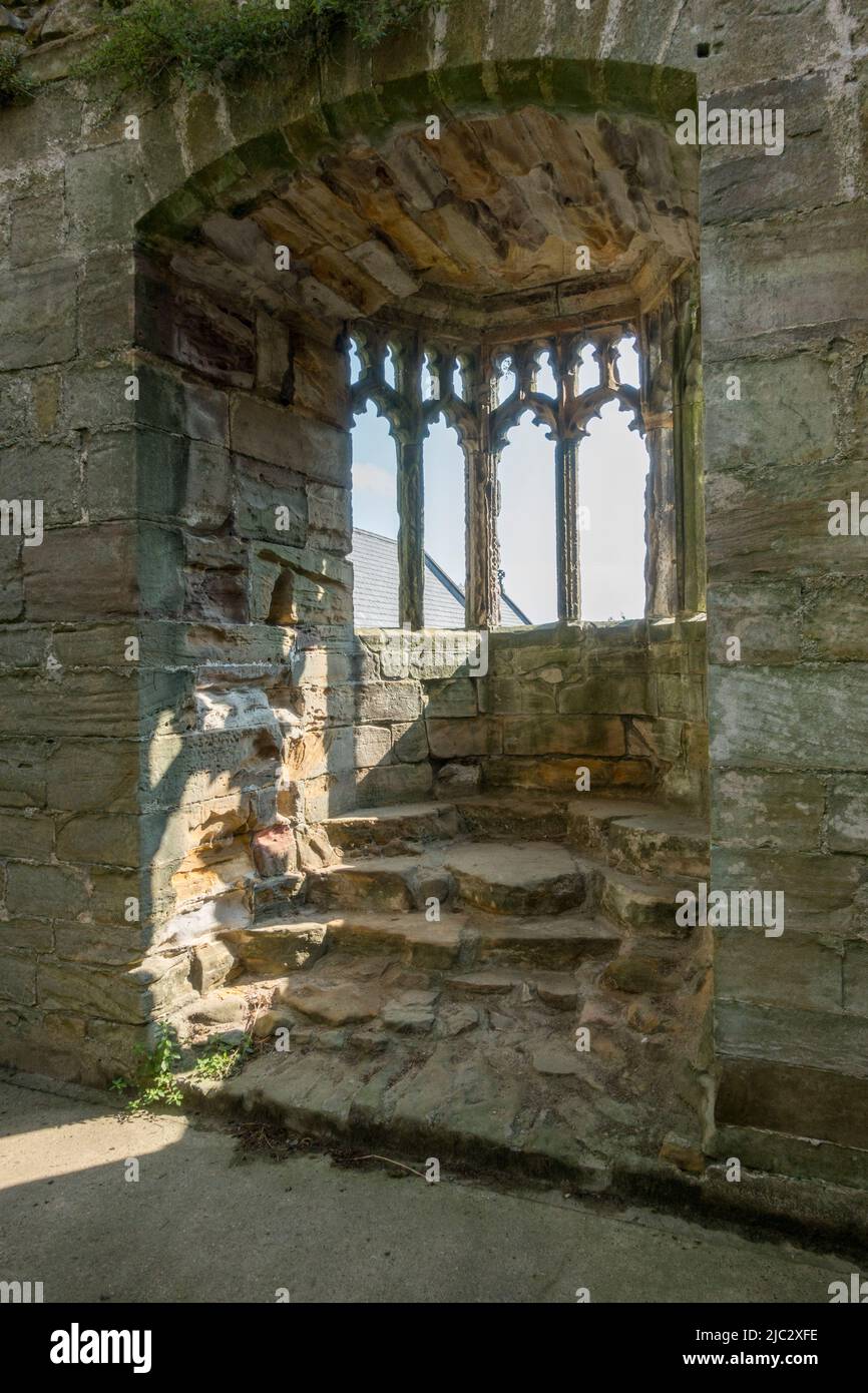 Detail showing the oriel window inside the Marmion Tower, West Tanfield ...