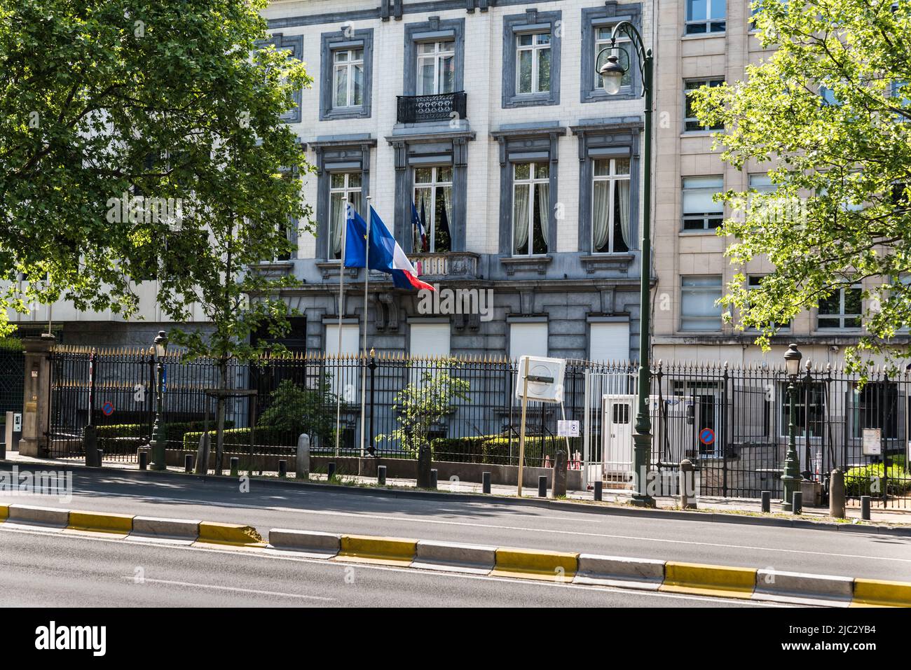 France corporate headquarters building hi-res stock photography and ...