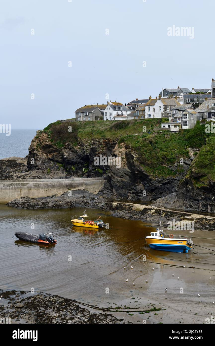 Harbour Port Issac Cornwall England uk Stock Photo - Alamy