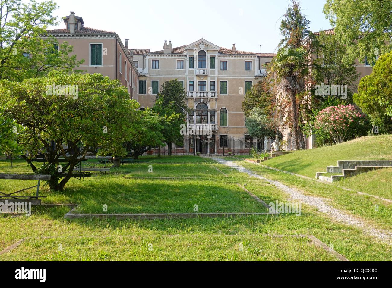 Venedig, Palazzo Ca' Zenobio // Venice, Palazzo Ca' Zenobio Stock Photo ...