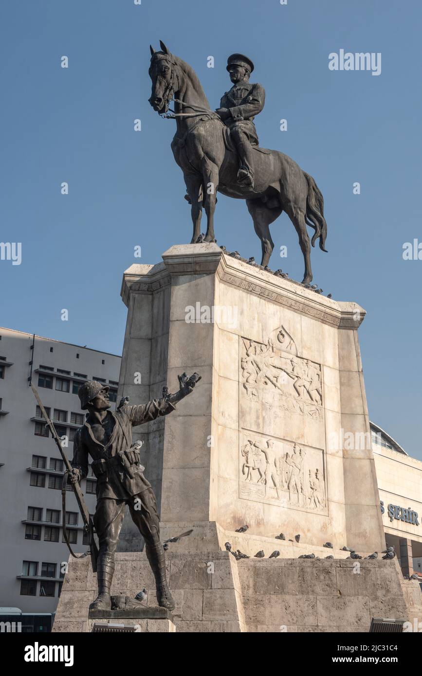 The victory monument and statue of Mustafa Kemal Ataturk astride a ...