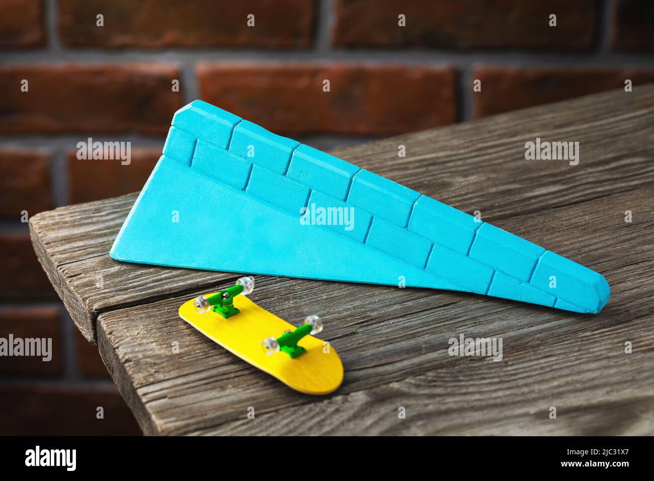 Finger plaster hi-res stock photography and images - Alamy