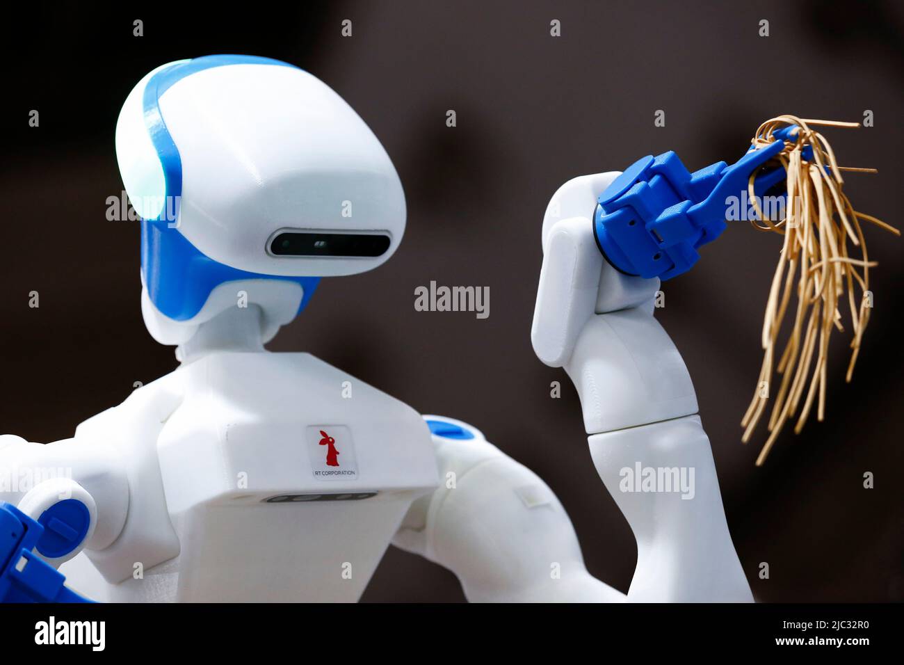 Tokyo, Japan. 9th June, 2022. A robot prepares a Japanese packed meal ...