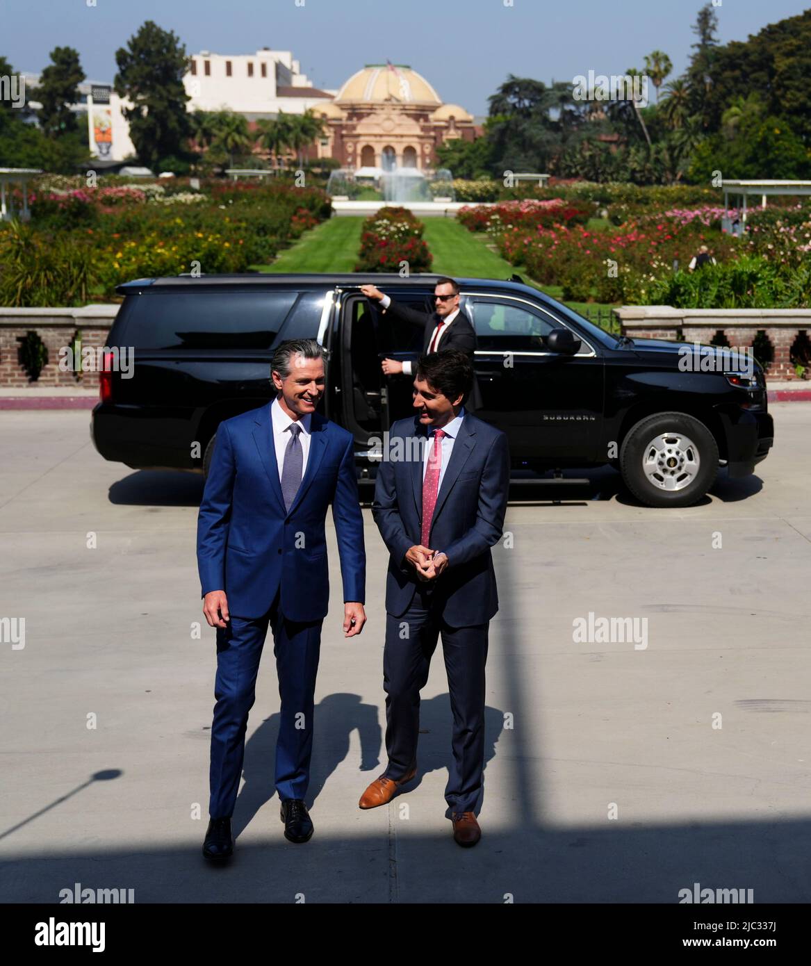 Prime Minister Justin Trudeau meets with California Governor Gavin ...