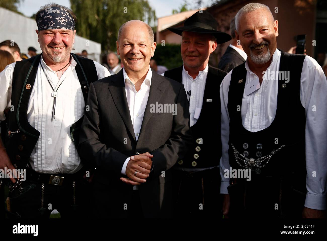 Schwielowsee, Germany. 09th June, 2022. Olaf Scholz (M, SPD), German ...