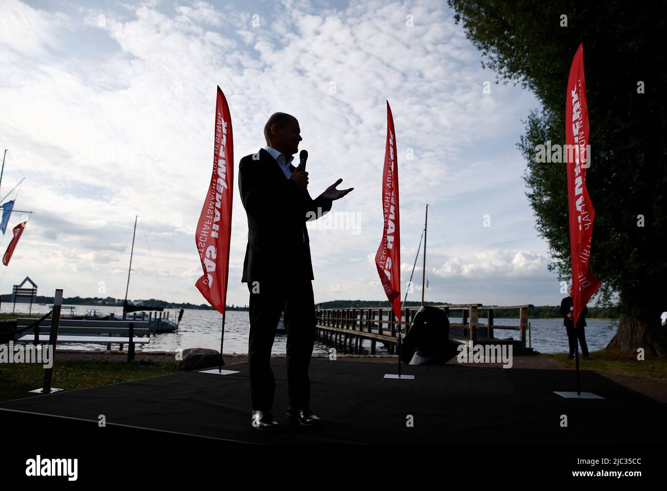 Schwielowsee, Germany. 09th June, 2022. Olaf Scholz (SPD), German ...