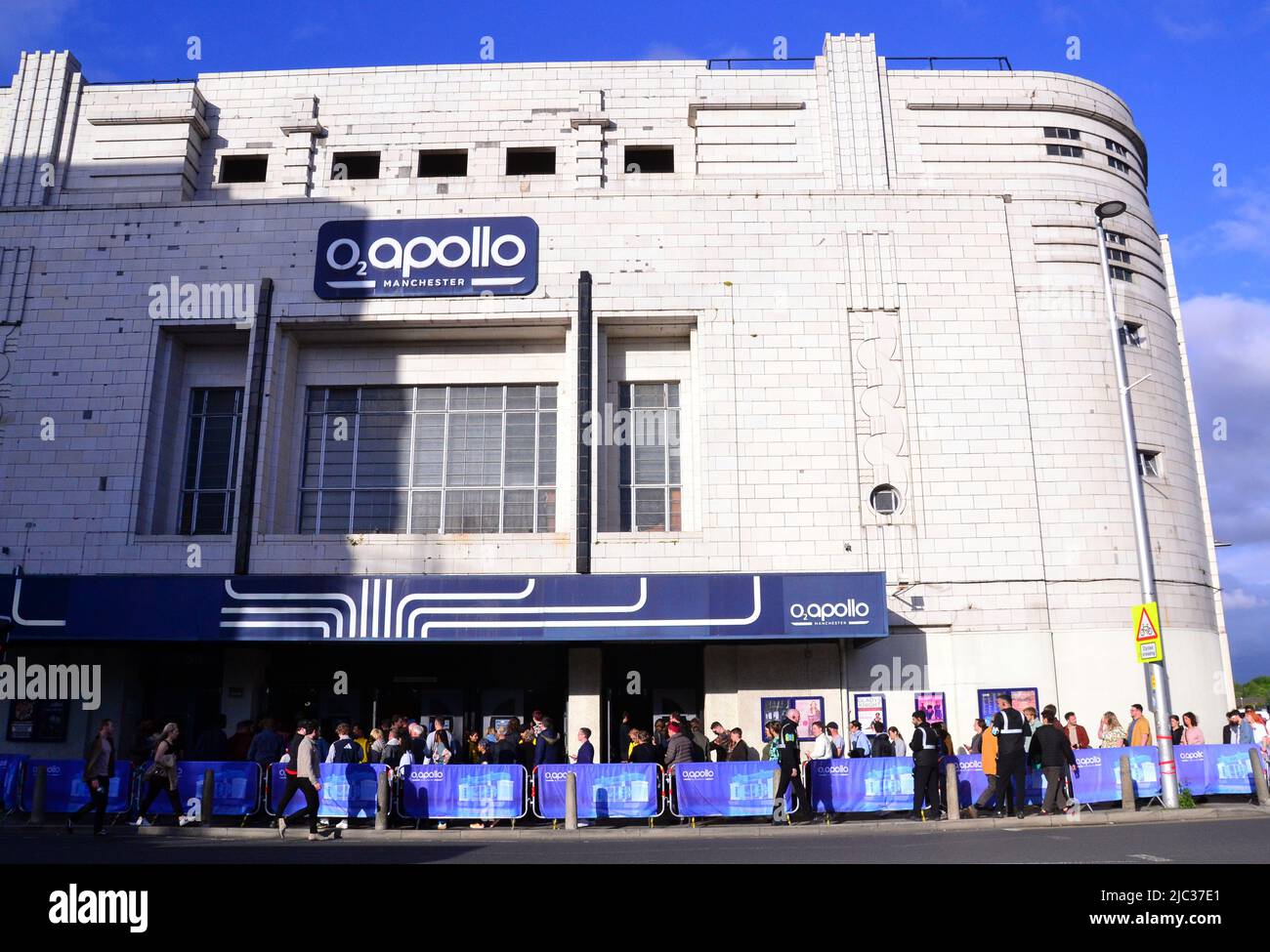 O2 apollo sign hi-res stock photography and images - Alamy