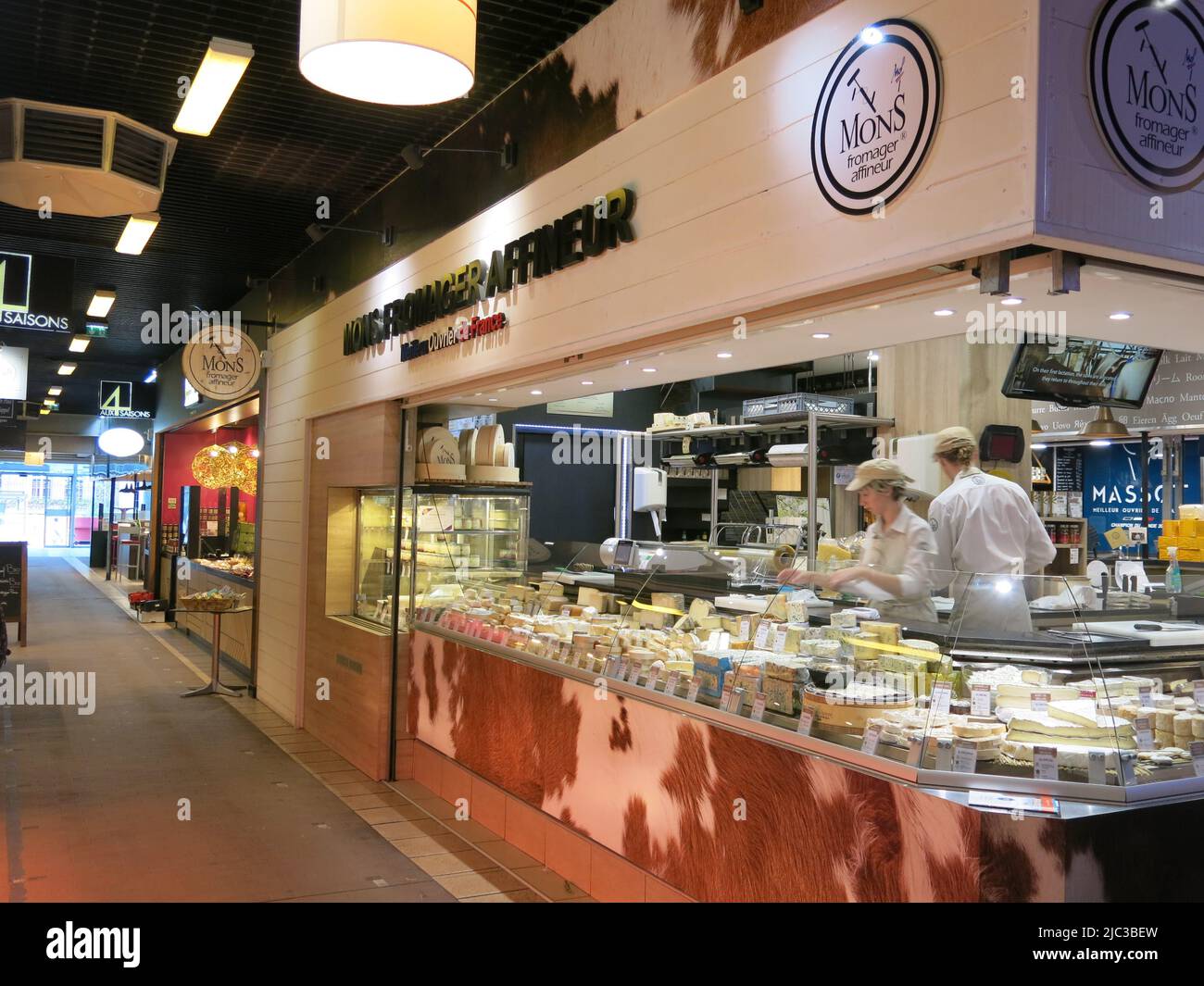 French food market les halles hi-res stock photography and images - Alamy