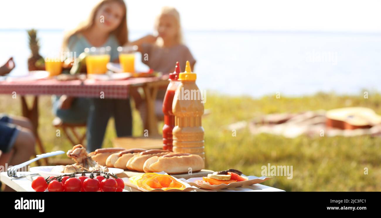 Table served for summer picnic outdoors Stock Photo - Alamy