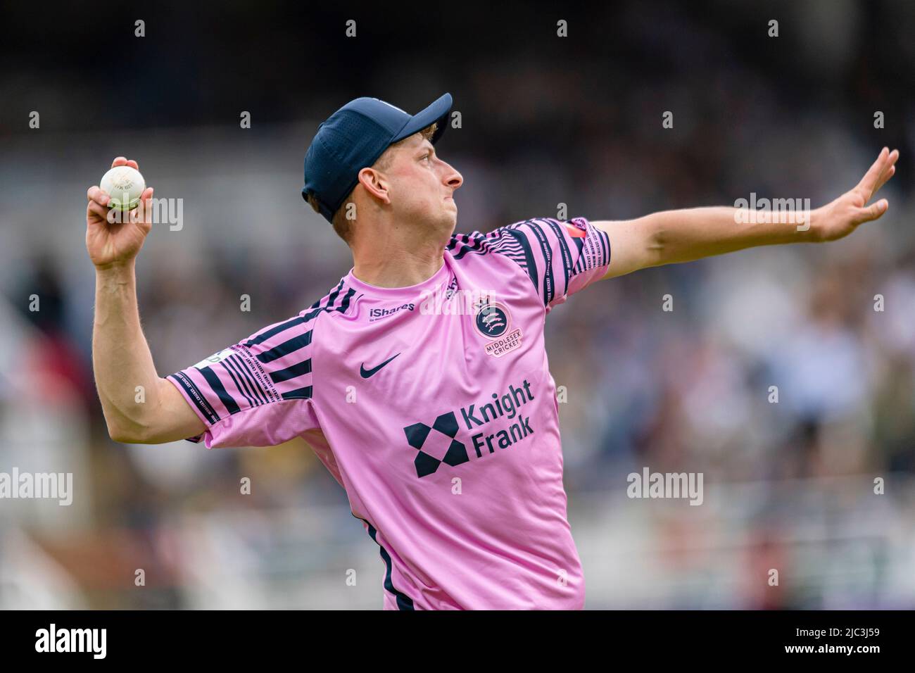 LONDON, UNITED KINGDOM. 09th Jun, 2022. Luke Hollman of Middlesex in ...