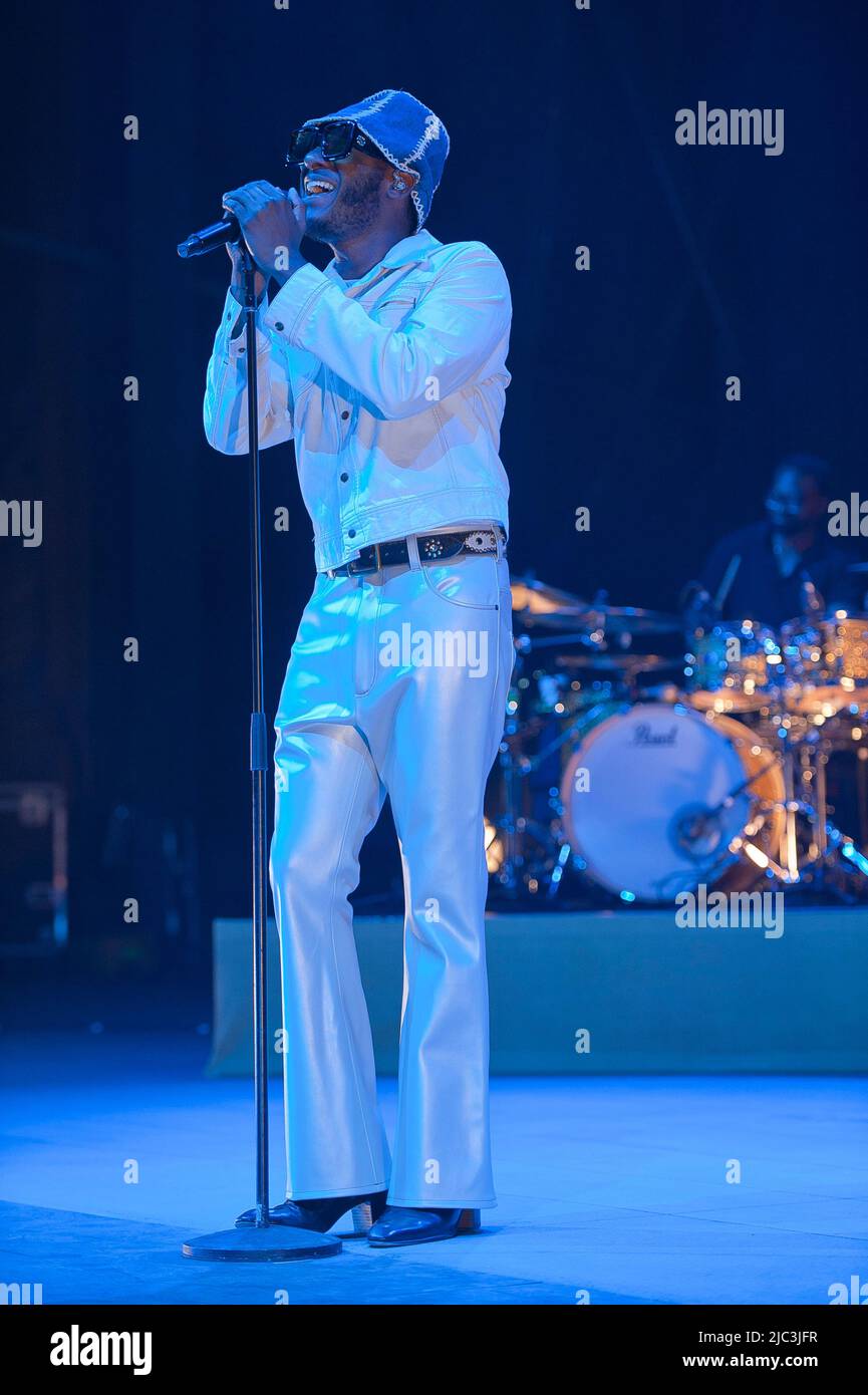 Leon bridges 2022 hi-res stock photography and images - Alamy