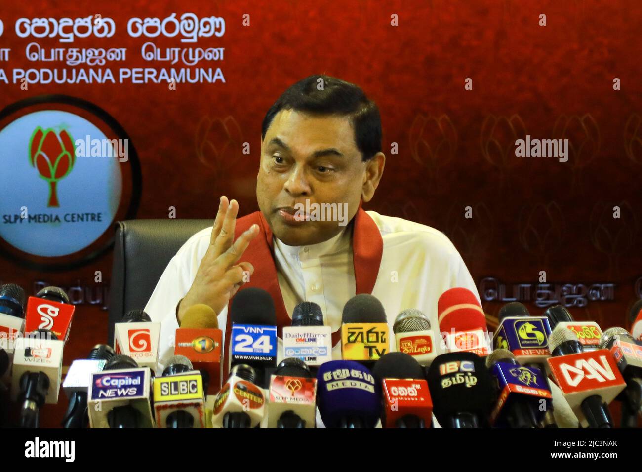 Basil rajapaksa hi-res stock photography and images - Alamy