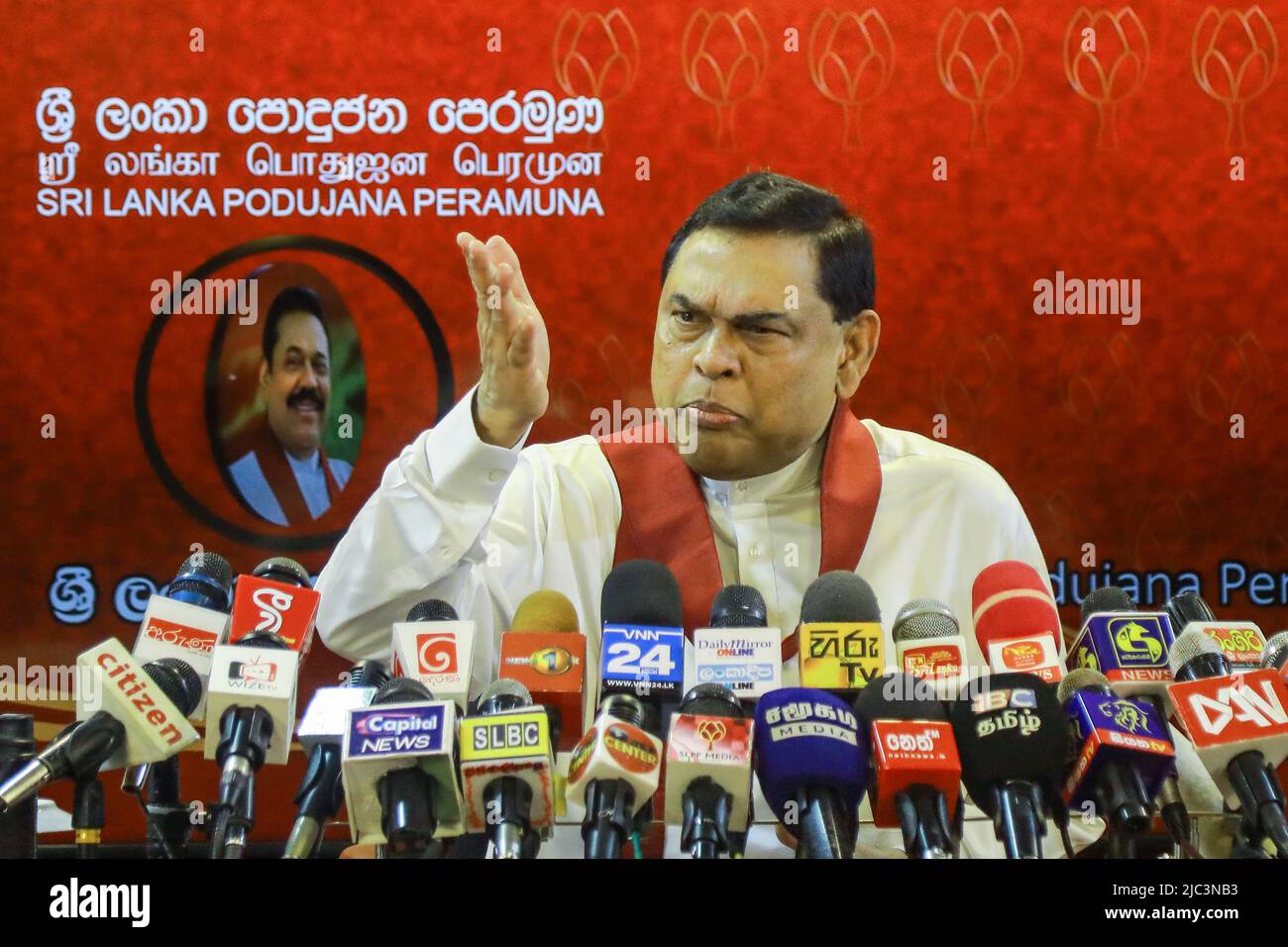Basil rajapaksa hi-res stock photography and images - Alamy