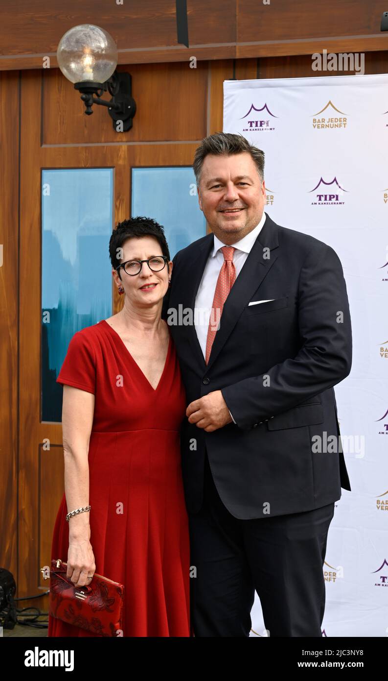 Andreas Geisel mit Ehefrau Anke beim Jubiläumsfest 30 Jahre Bar jeder ...