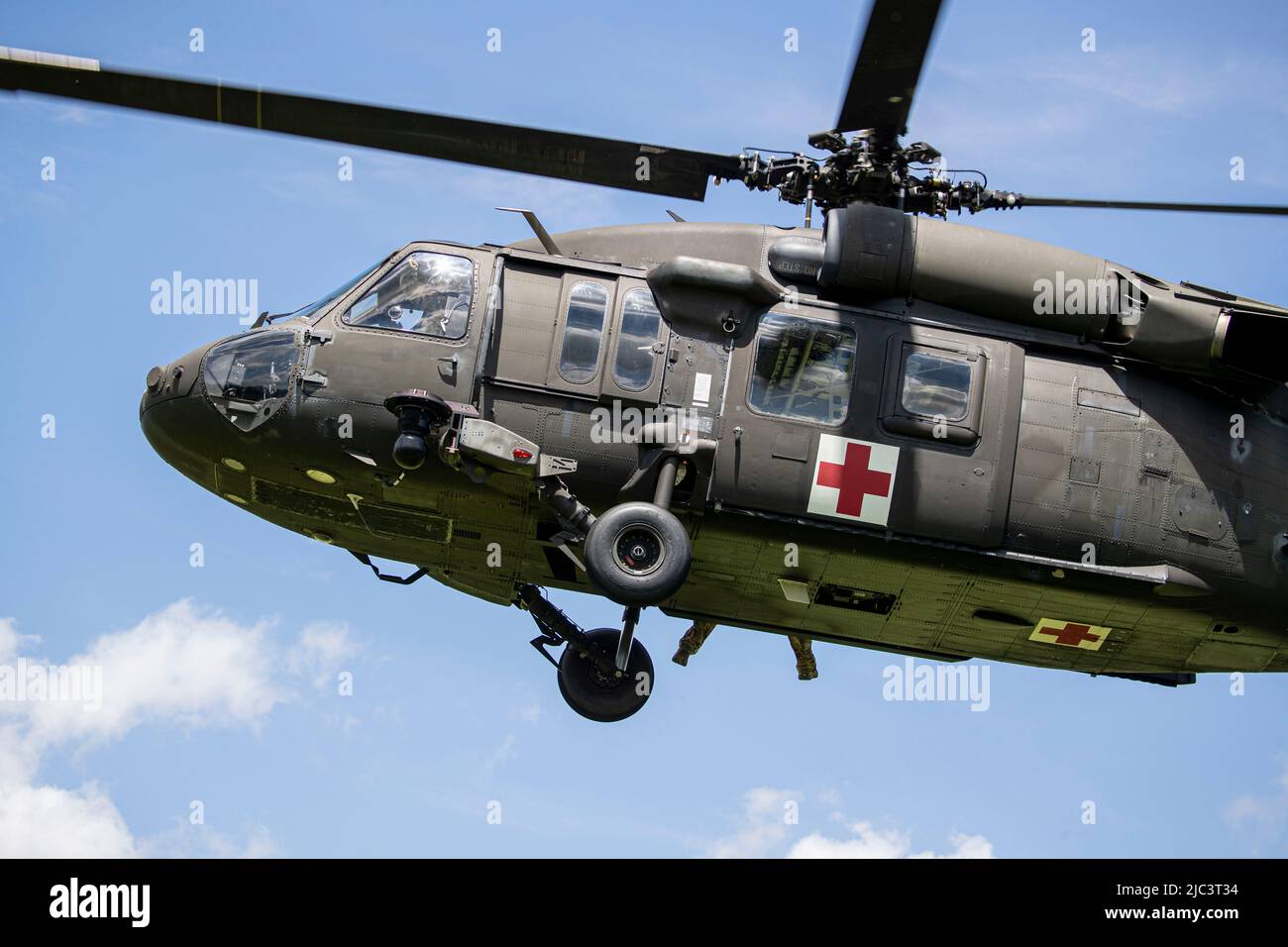 A New Jersey National Guard UH-60L Black Hawk helicopter with ...