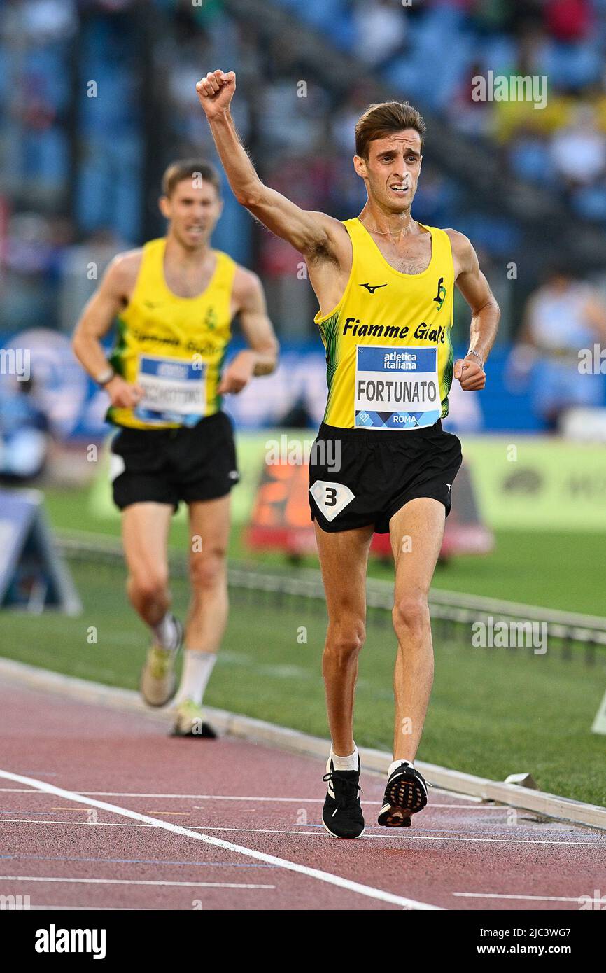 Mens 3000m walk hi-res stock photography and images - Alamy