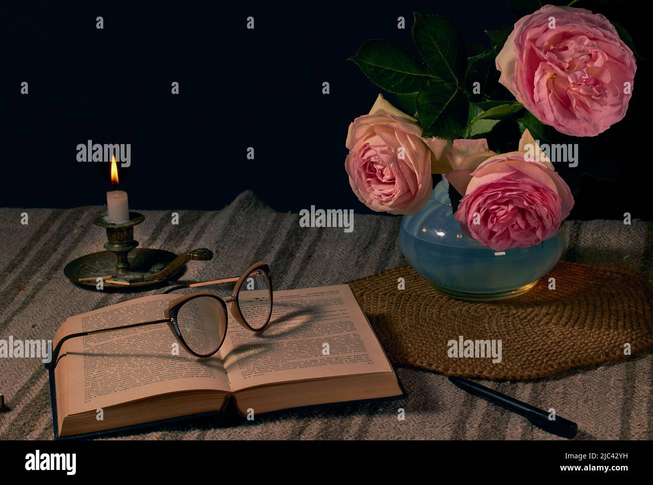 Candle flower burning hi-res stock photography and images - Alamy