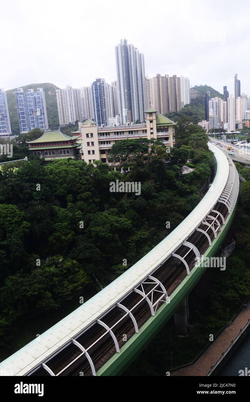 A view of the elevated MTR South Island line in Wong Chuk Hang in Hong Kong Stock Photo - Alamy